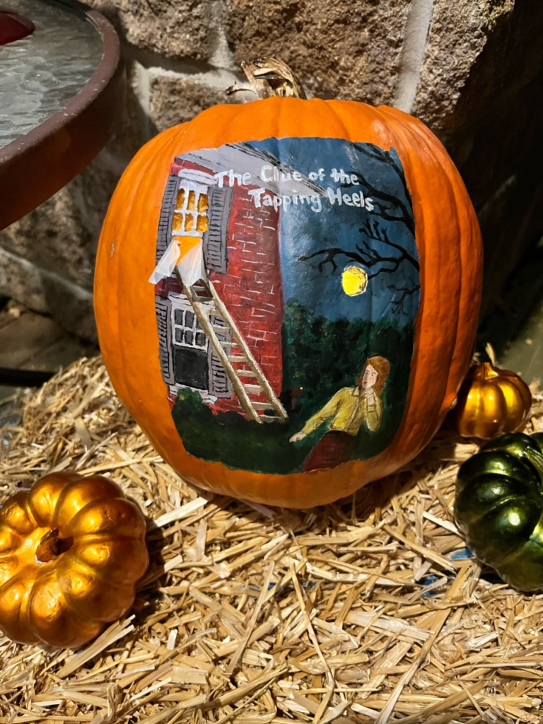 Cosplay & Pumpkin Contest 2022 Honorable Mentions - Her Interactive